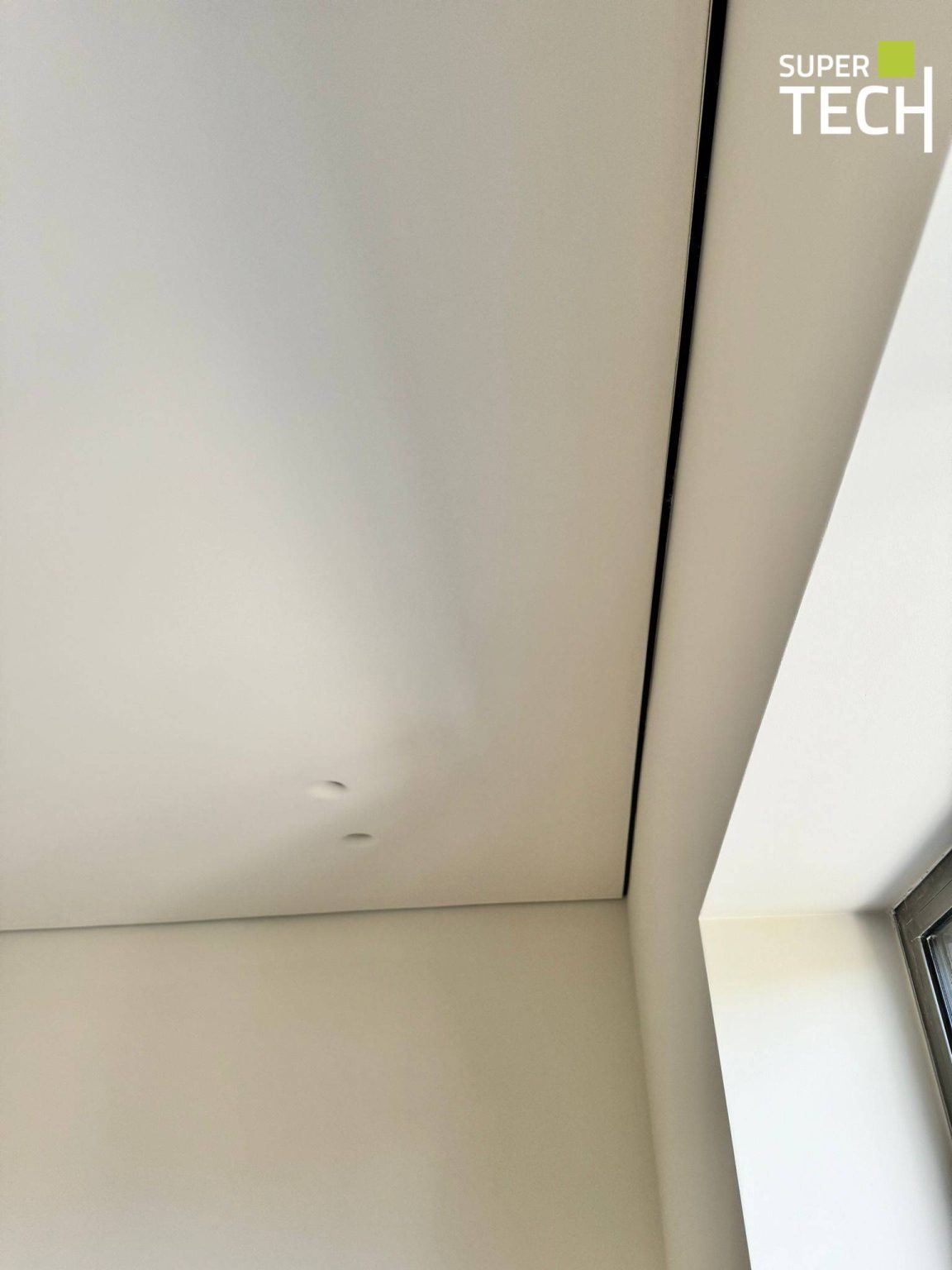 Plinta retrasa neagra tip shadow gap cu led tavane si pereti Novotri ...