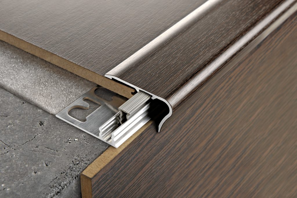 Profil treapta inovativ nuante lemn grosimi mari parchet - Style Stair ...