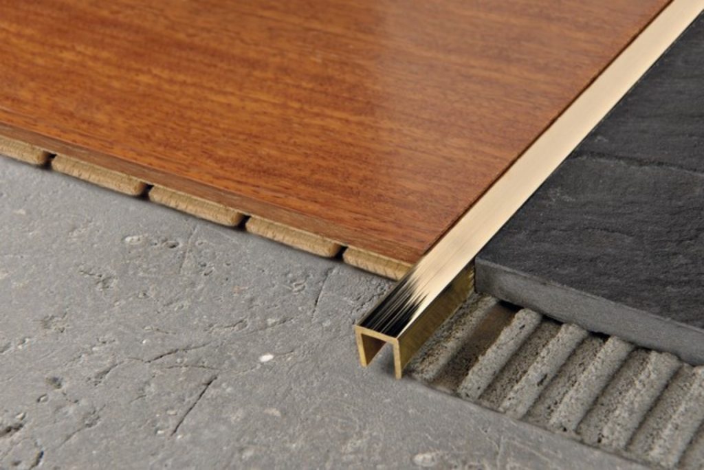 Profil trecere elegant din alama polisata - Procanal - supertech